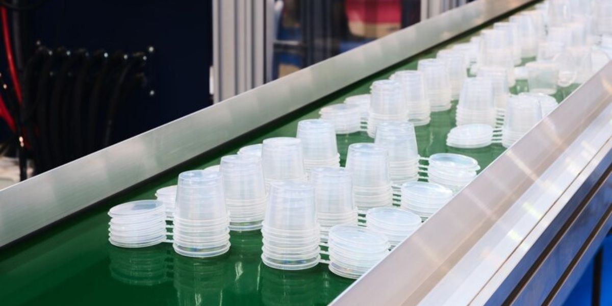 Top 20 Manufacturing Business Ideas to Start (2026) - Low-Cost Ideas
